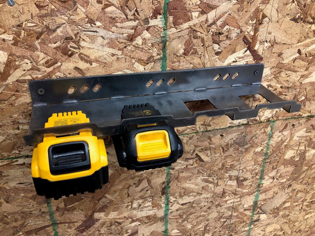 DeWalt 20v Locking Battery Holder DXF File - StepFIVE40 DXF Files